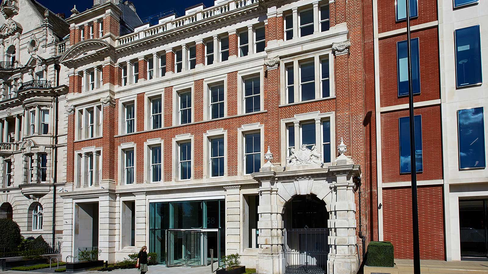 58 Victoria Embankment - Core Five